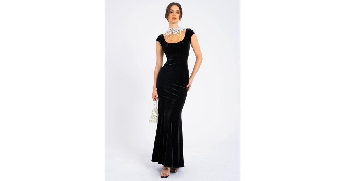 Miss Circle Rachael Velvet Pearl Embellished Gown in Black | Lyst