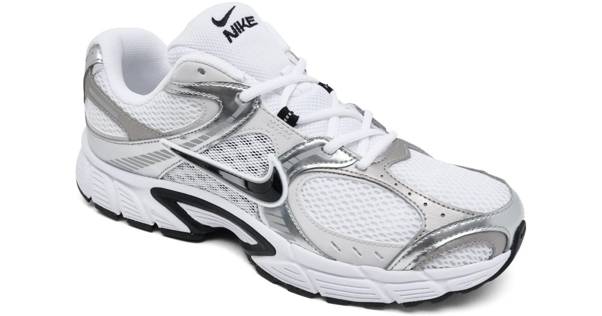 Nike V5 Rnr Casual Sneakers From Finish Line in White for Men | Lyst