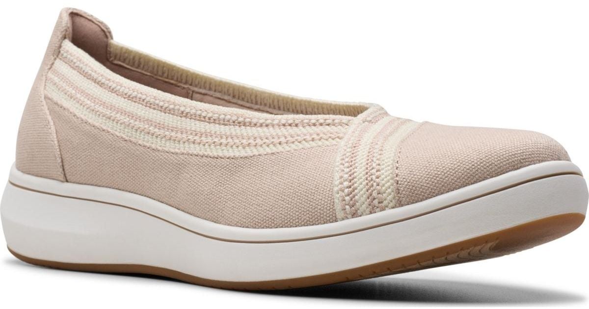 Clarks Cloud Steppers Breeze Sky Air Closed Toe Shoes in White | Lyst