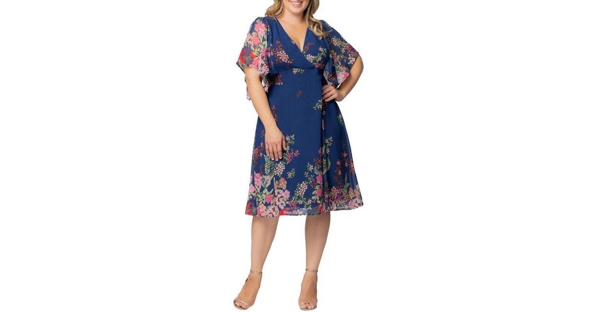 Kiyonna Plus Size Breezy Border Print Cocktail Dress in Black | Lyst
