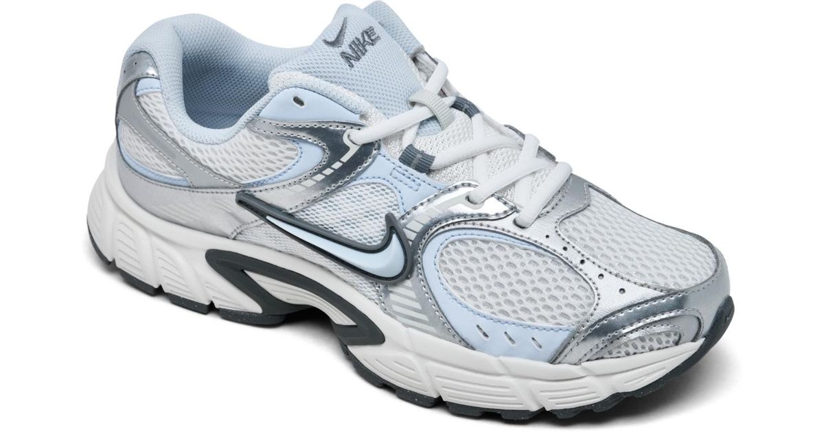 Nike V5 Rnr Casual Sneakers From Finish Line in Gray | Lyst