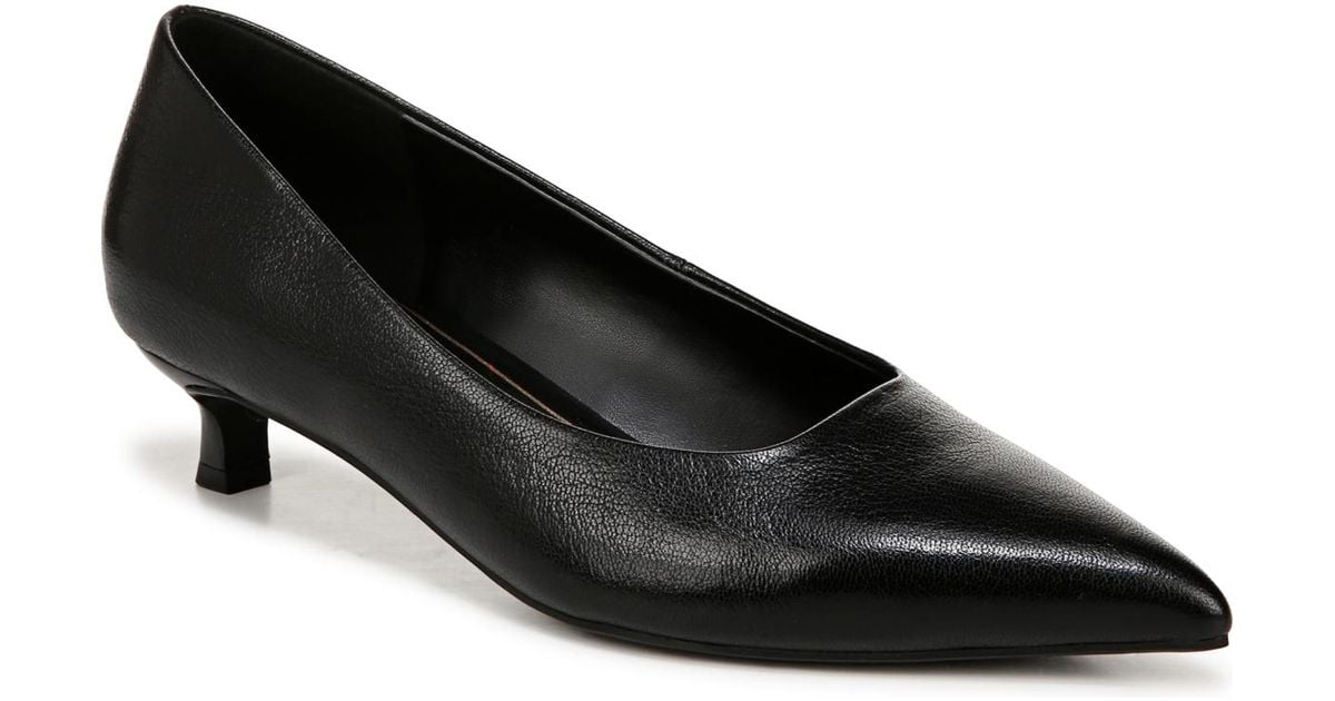 Naturalizer Natalia Kitten-heel Pointed Toe Pumps in Black | Lyst