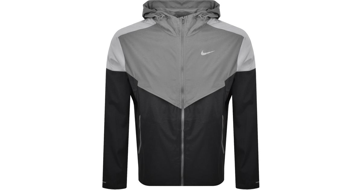 Nike Running Windrunner Jacket in Grey for Men | Lyst UK