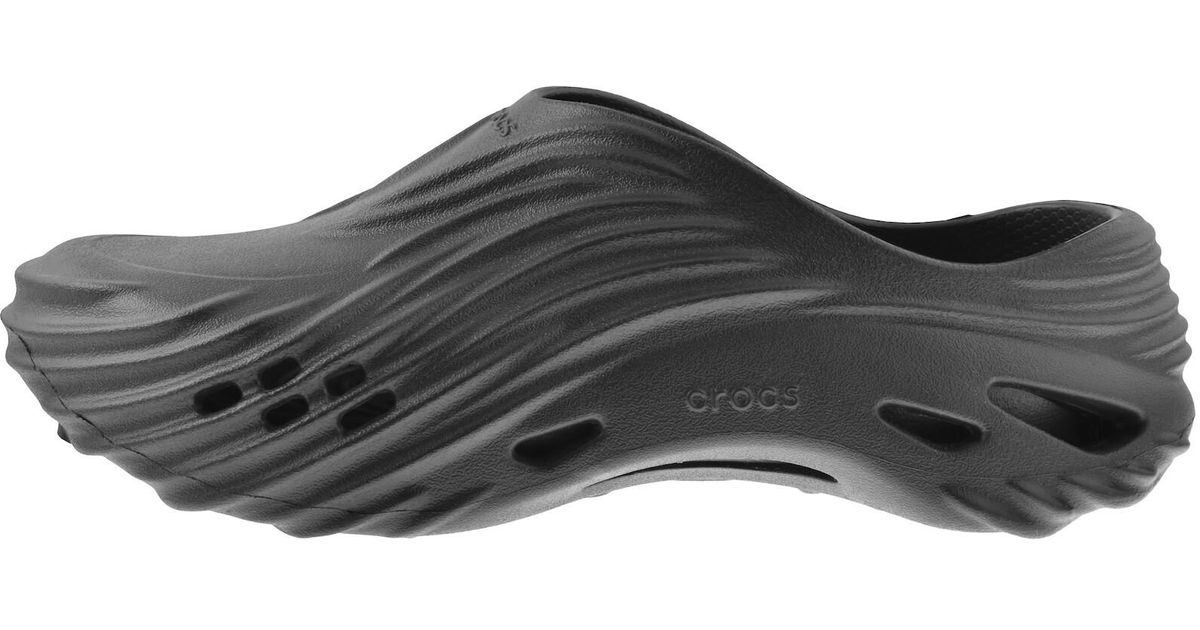 Crocs™ Echo Wave Clogs in Black for Men | Lyst UK