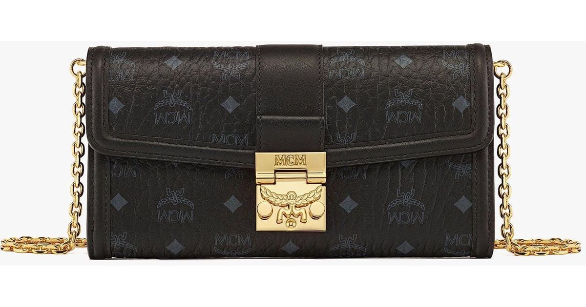 MCM Tracy Chain Wallet In Visetos in Black | Lyst