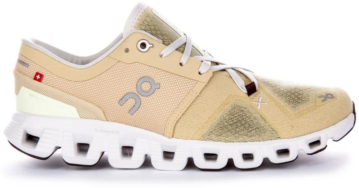 On Shoes Sneakers in Natural | Lyst UK