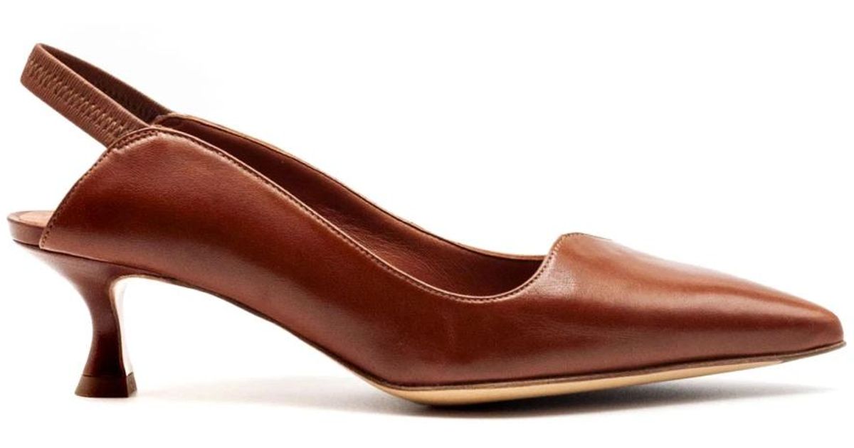 Mara Bini Pumps in Brown | Lyst UK