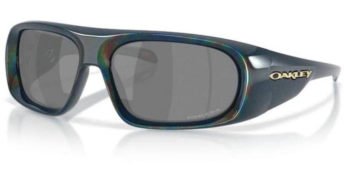 Oakley Sunglasses in Grey | Lyst UK