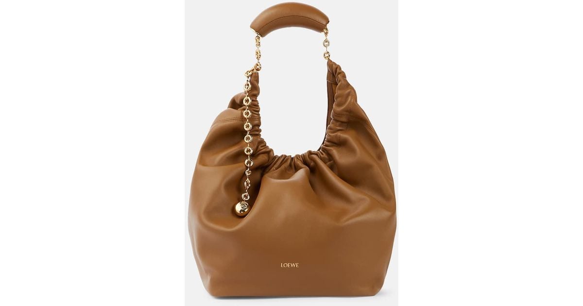 Loewe Squeeze Medium Leather Shoulder Bag in Brown | Lyst