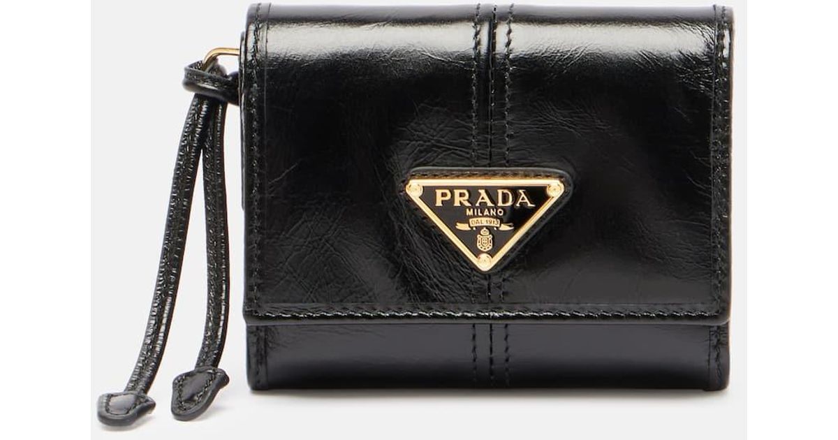 Prada Logo Leather Wallet in Black | Lyst UK