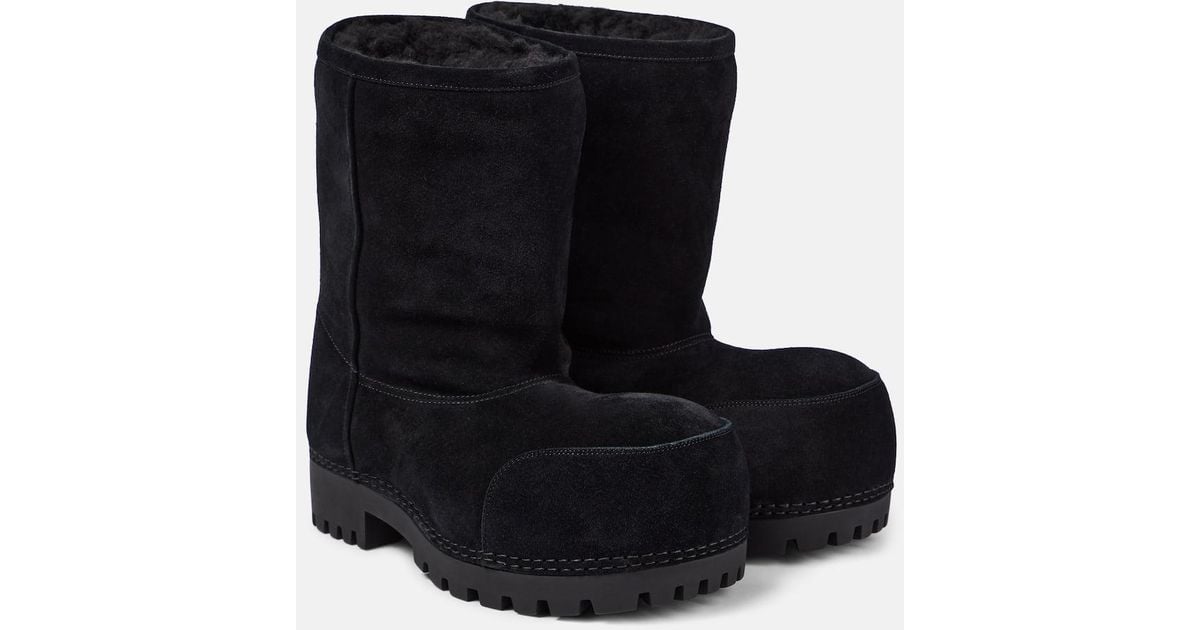 Balenciaga Alaska Low Suede Boots in Black | Lyst