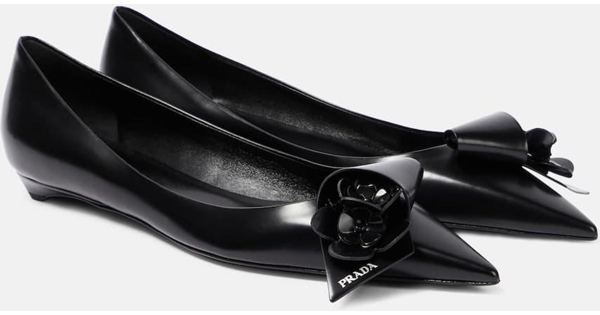 Prada Floral-Applique Leather Ballet Flats in Black | Lyst