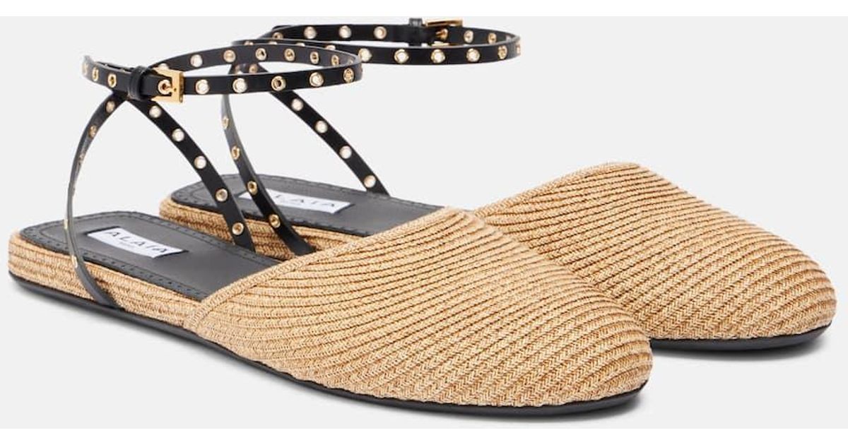 Alaïa Leather-Trimmed Raffia Flats in Natural | Lyst Canada