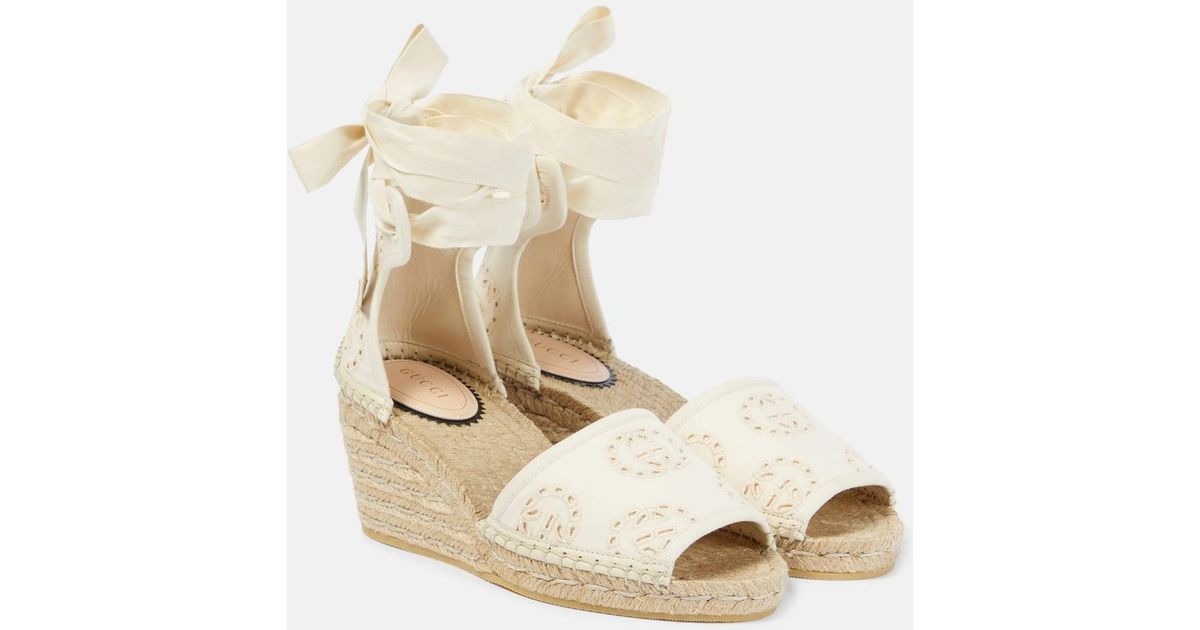 Gucci Interlocking G Canvas Espadrille Wedges in Natural | Lyst