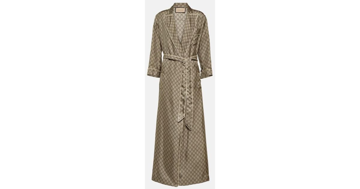 Gucci gg Supreme Monogram-print Peak-lapel Silk Robe in Natural | Lyst