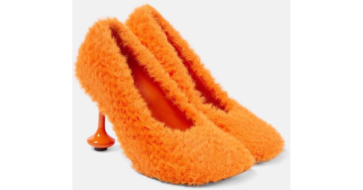 Loewe Toy 90 Faux Shearling Pumps in Orange | Lyst