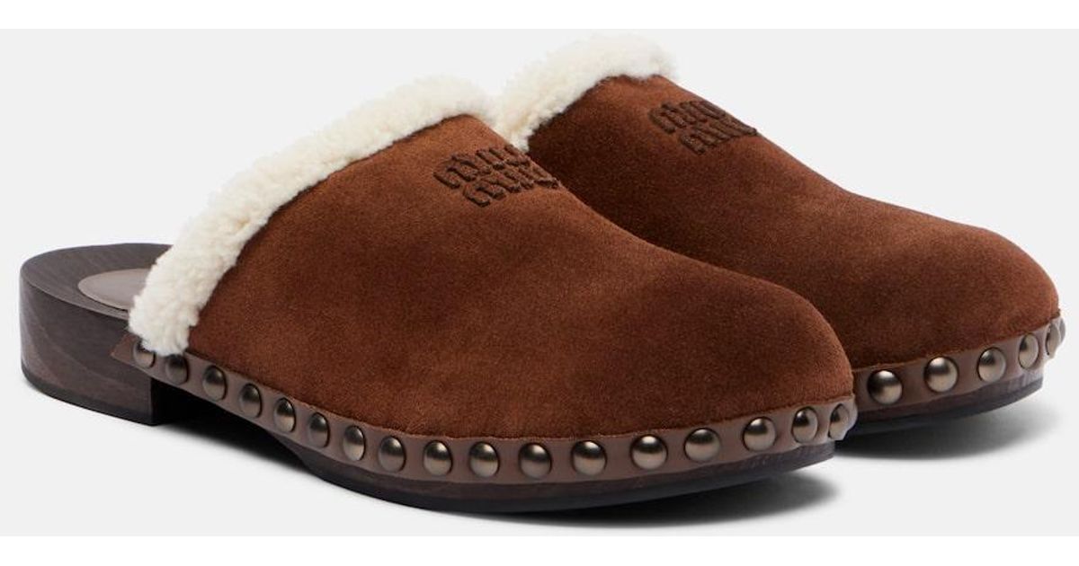 Miu Miu Shearling-Lined Suede Clogs in Brown | Lyst