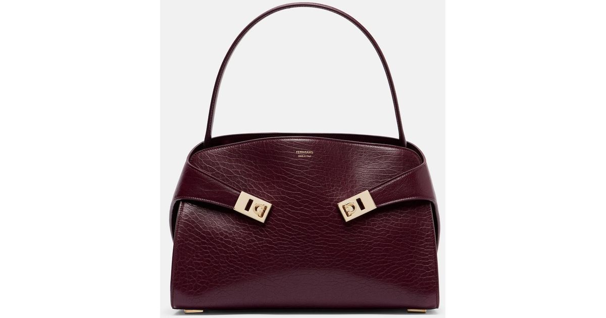 Ferragamo Hug Medium Leather Shoulder Bag in Purple | Lyst UK
