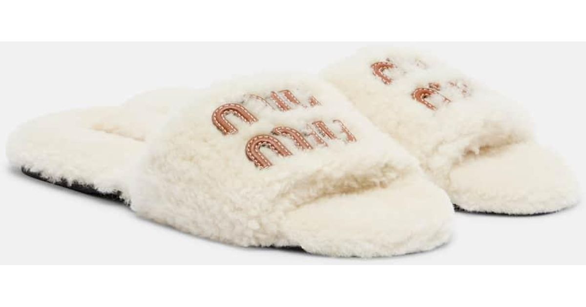 Miu Miu Logo Leather-Trimmed Shearling Slides in Natural | Lyst UK