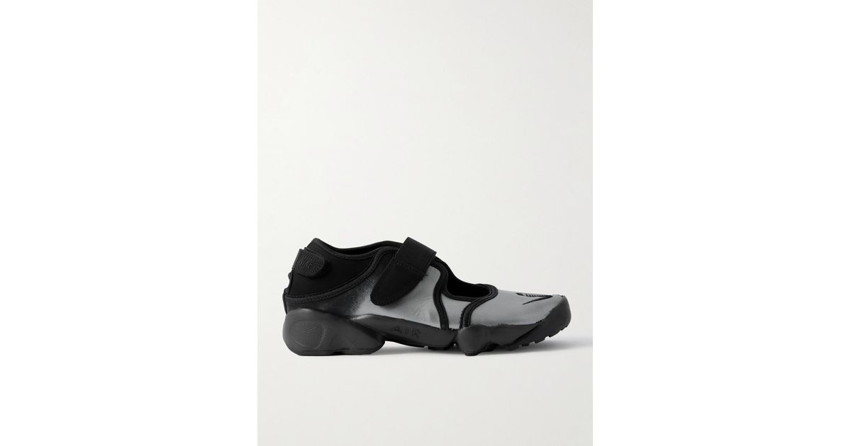Nike Air Rift Split-Toe Metallic Leather Sneakers in Black | Lyst UK