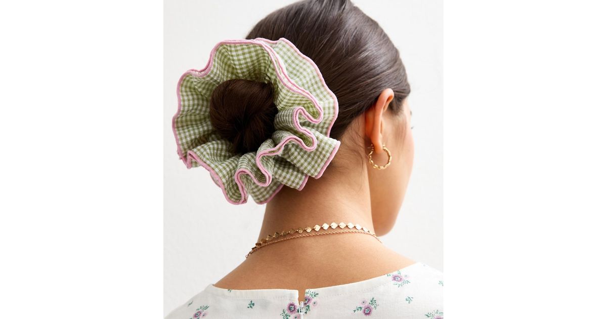 New Look Gingham Print Contrast Trim Frill Scrunchie in Green | Lyst UK