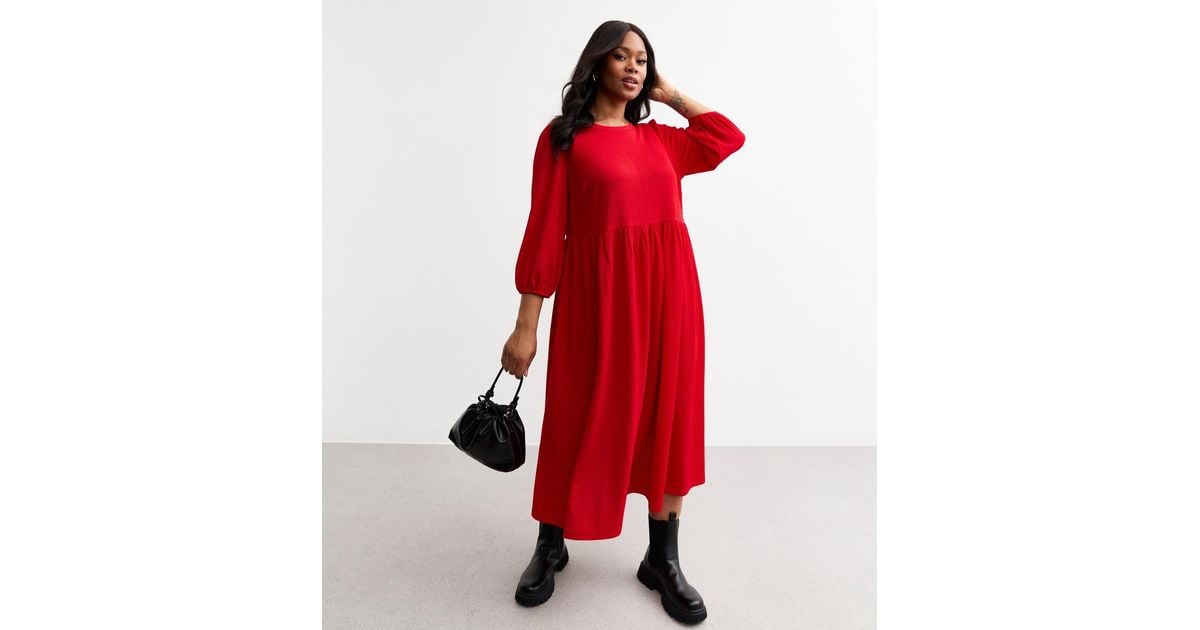 New Look Plus Size Crinkled Jersey Midi Dress Curves in Red | Lyst UK