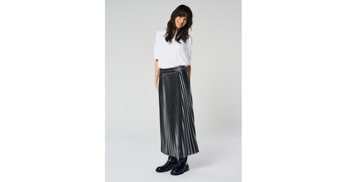 ONLY Metallic Pleated Midi Skirt in White | Lyst