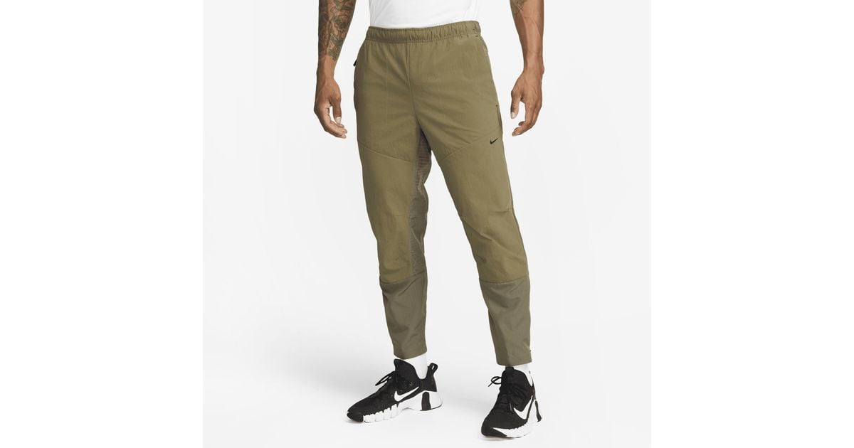 Nike A.P.S. Dri-Fit Adv Woven Versatile Pants in Green for Men | Lyst