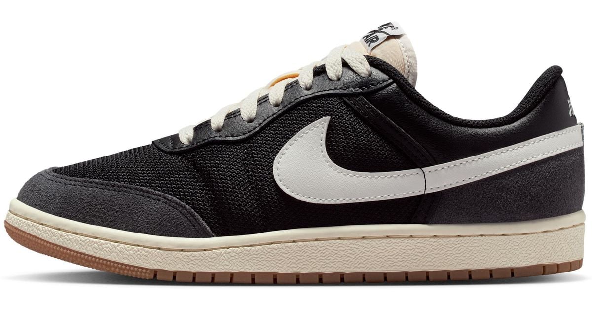 Nike Air Skyline Low Shoes in Black | Lyst