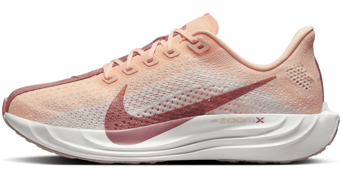 Nike Pegasus Plus Road Running Shoes in Pink | Lyst