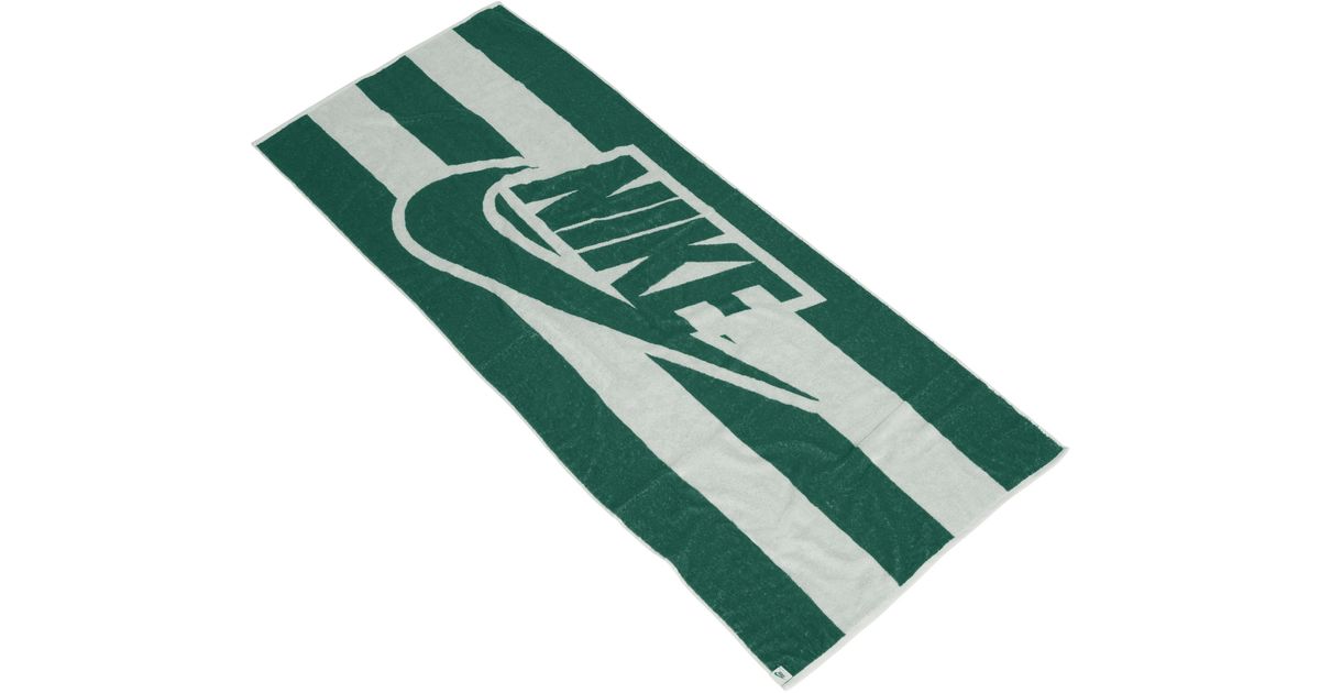 Nike Club Pool Towel in Green | Lyst