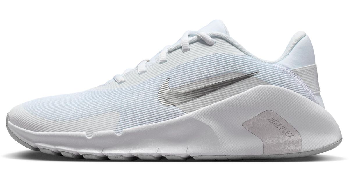 Nike Flex Train Workout Shoes in White | Lyst