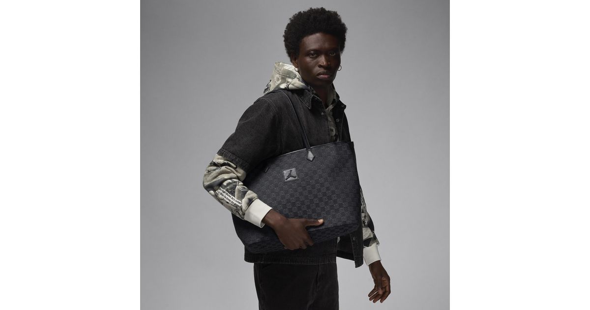 Nike Monogram Tote Bag (32l) in Black for Men | Lyst