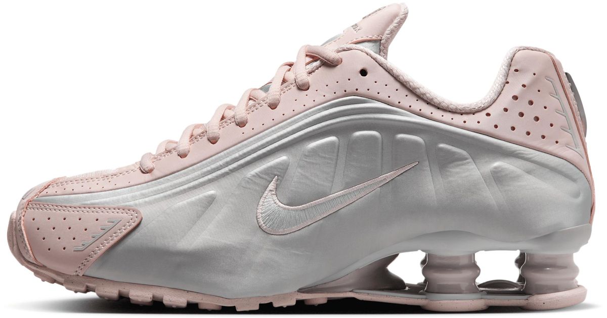 Nike Shox R4 Shoes in Gray | Lyst