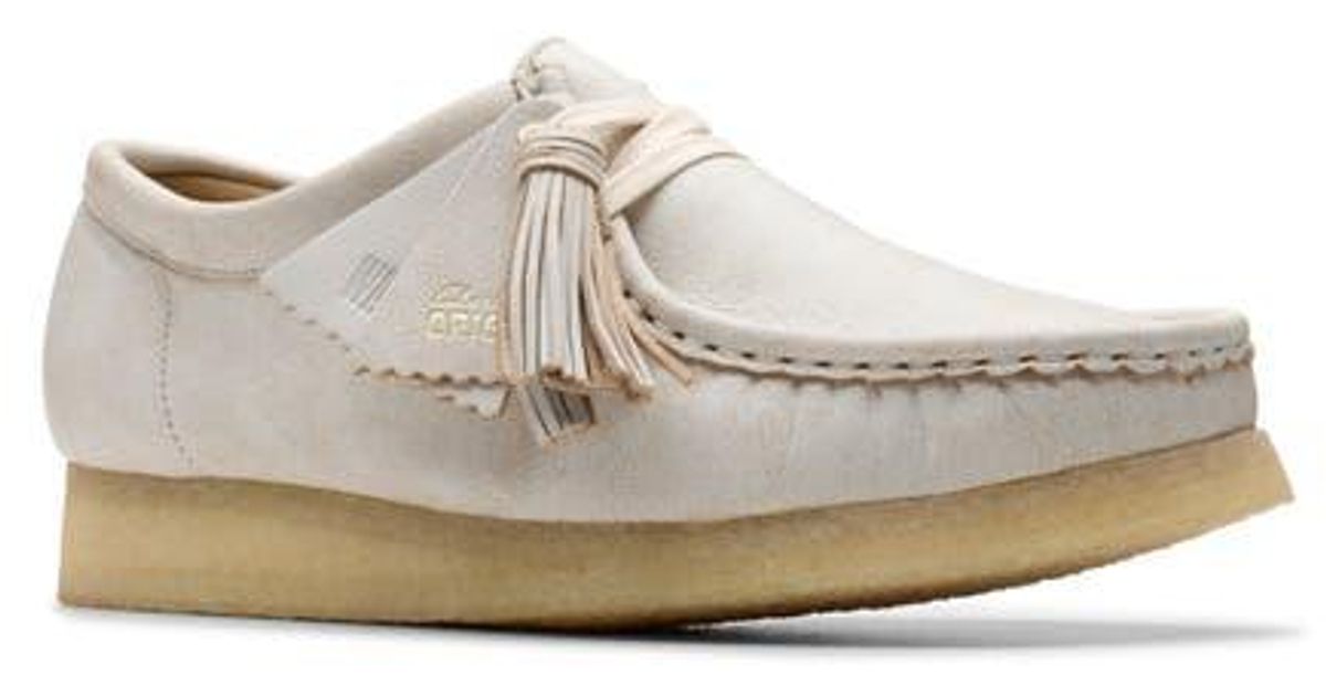 Clarks Wallabee Chukka Boot in White | Lyst