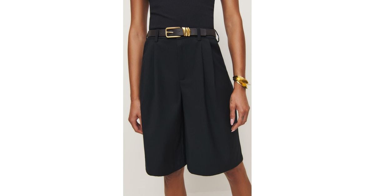 Reformation Drew Pleated Bermuda Shorts in Black | Lyst