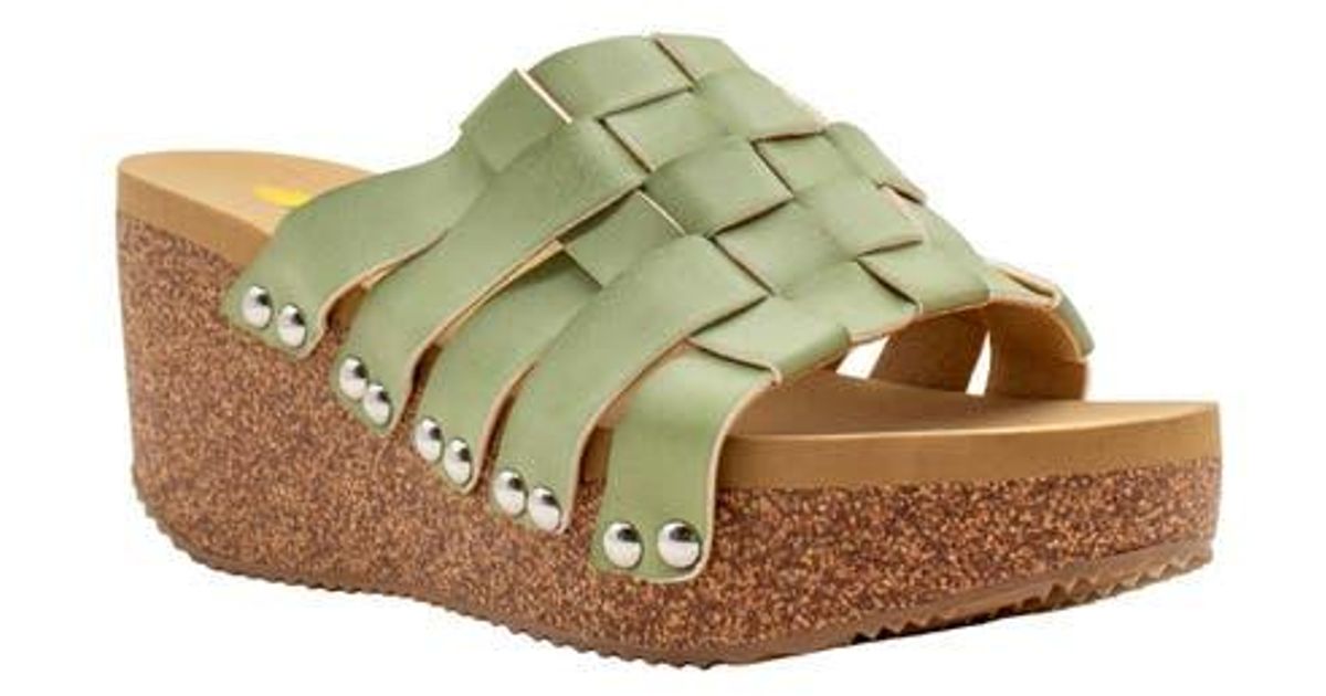 Volatile Enoki Platform Wedge Slide Sandal in Metallic | Lyst