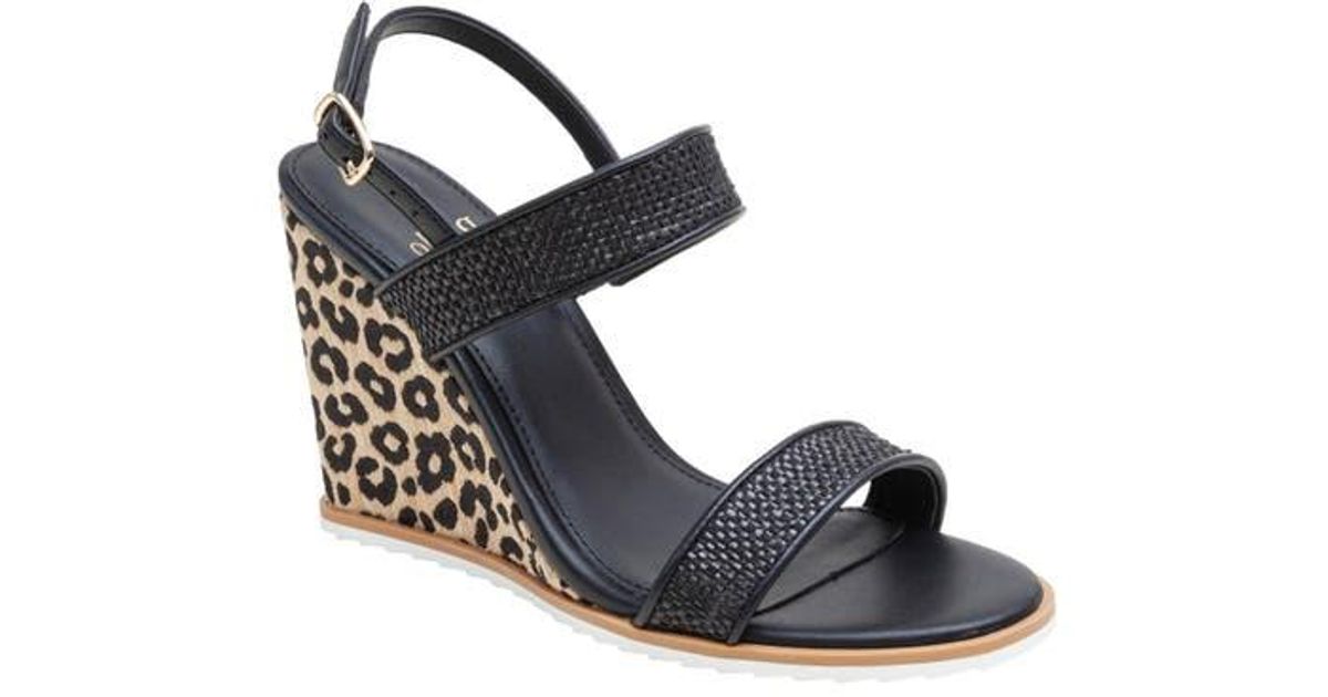 Linea Paolo Edith Wedge Sandal in Black | Lyst