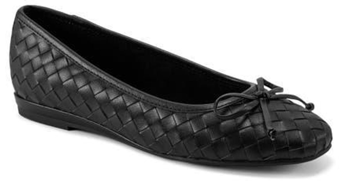 Easy Spirit Dayanna Ballet Flat in Black | Lyst