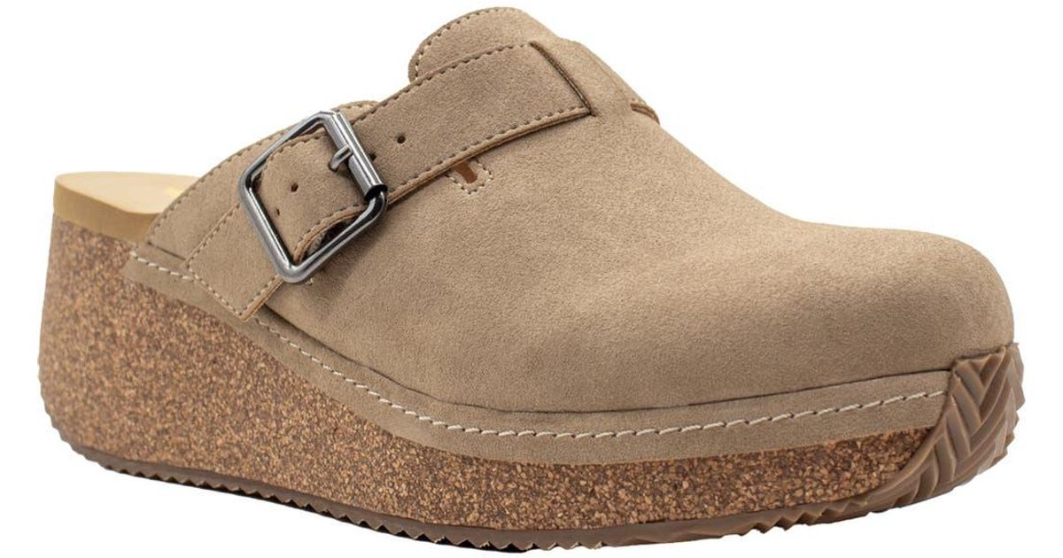 Volatile Thayer Platform Wedge Clog in Natural | Lyst