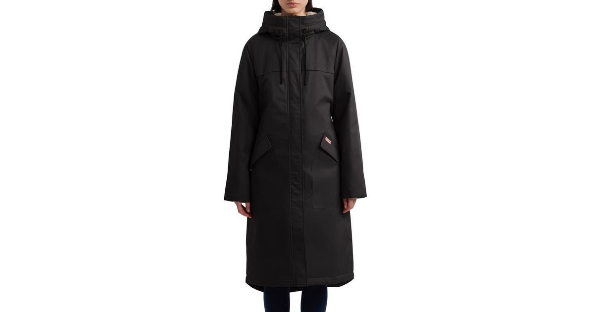 HUNTER Jane Canvas Padded Longline Coat in Black | Lyst