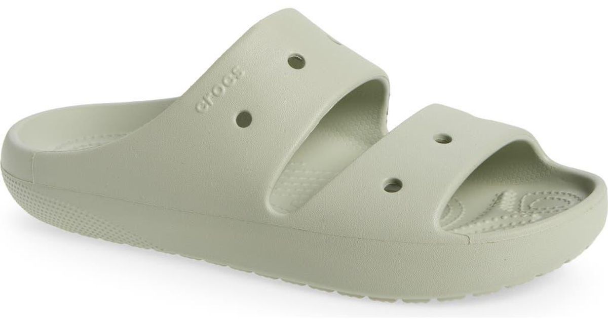 Crocs™ Classic V2 Water Resistant Sandal in Green | Lyst