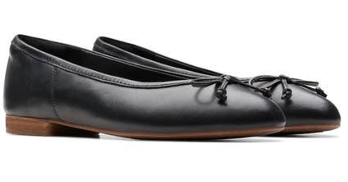 Clarks Fawna Lily Ballet Flat in Black | Lyst