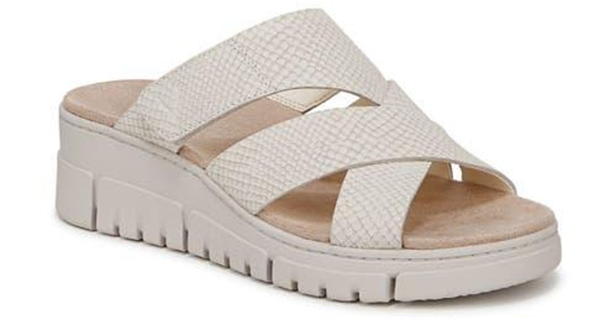 Vionic Uptown Sunset Slide Sandal in White | Lyst