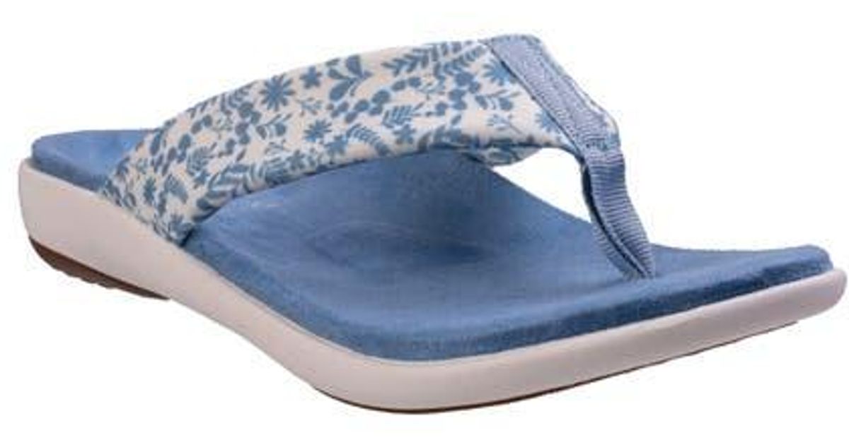 Revitalign Euphoria Flip Flop in White | Lyst