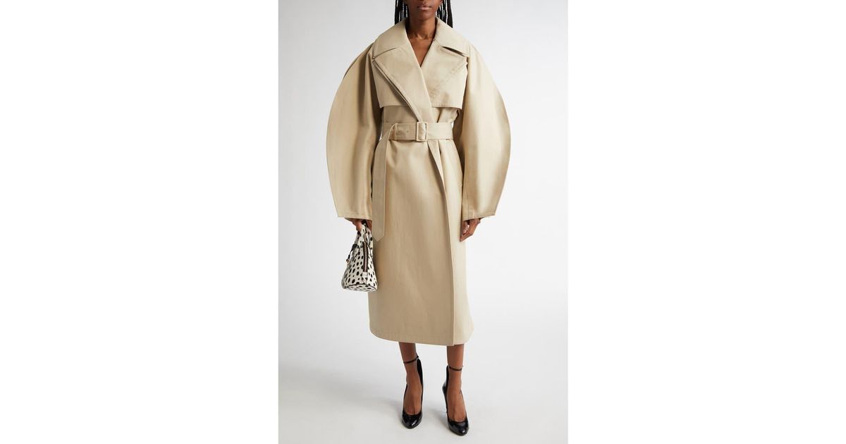Alaïa Split Sleeve Belted Trench Coat in Natural | Lyst