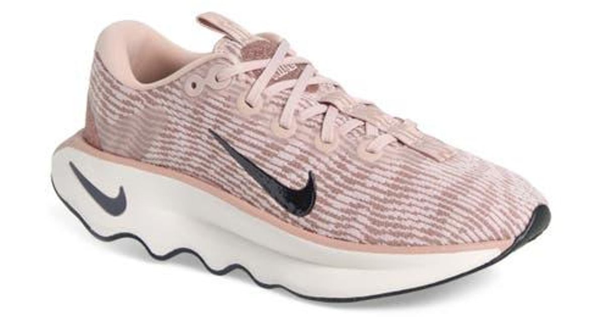 Nike Motiva Road Runner Walking Shoe in Pink | Lyst