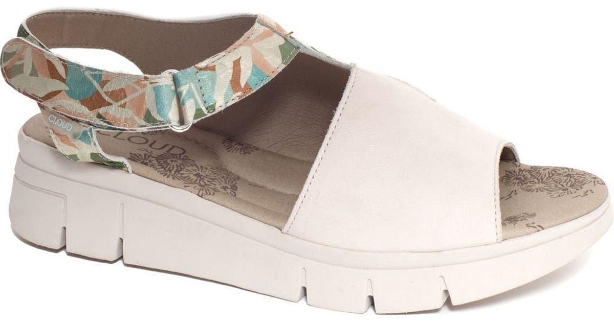 Cloud Isla Peep Toe Sandal in Pink | Lyst