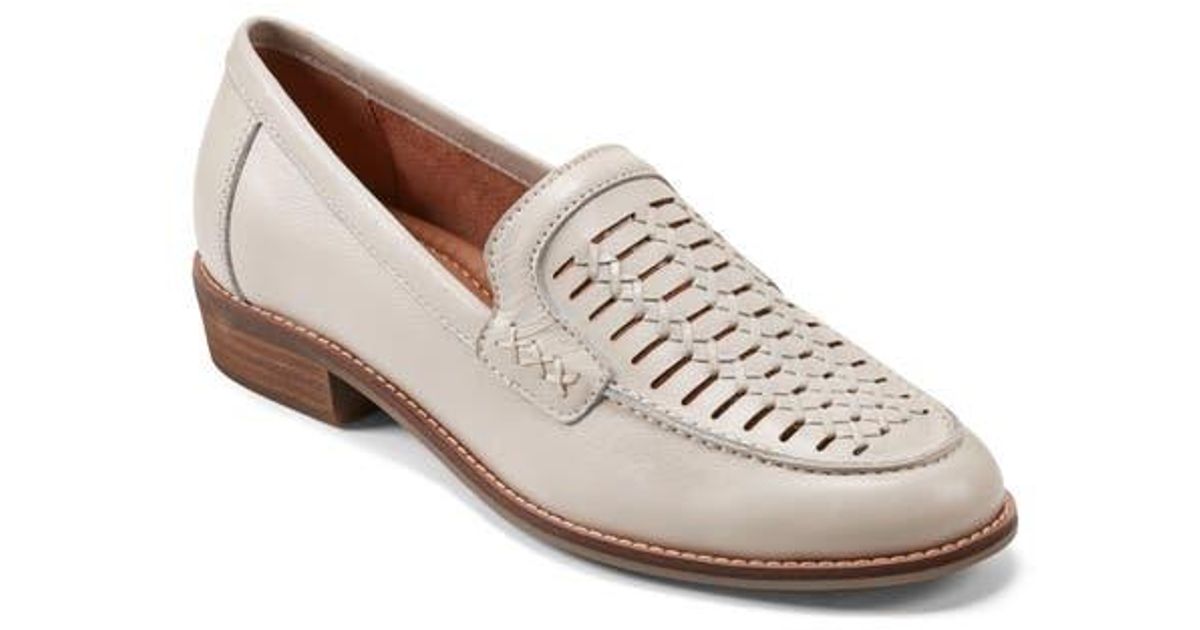 Earth Elona Loafer in White | Lyst