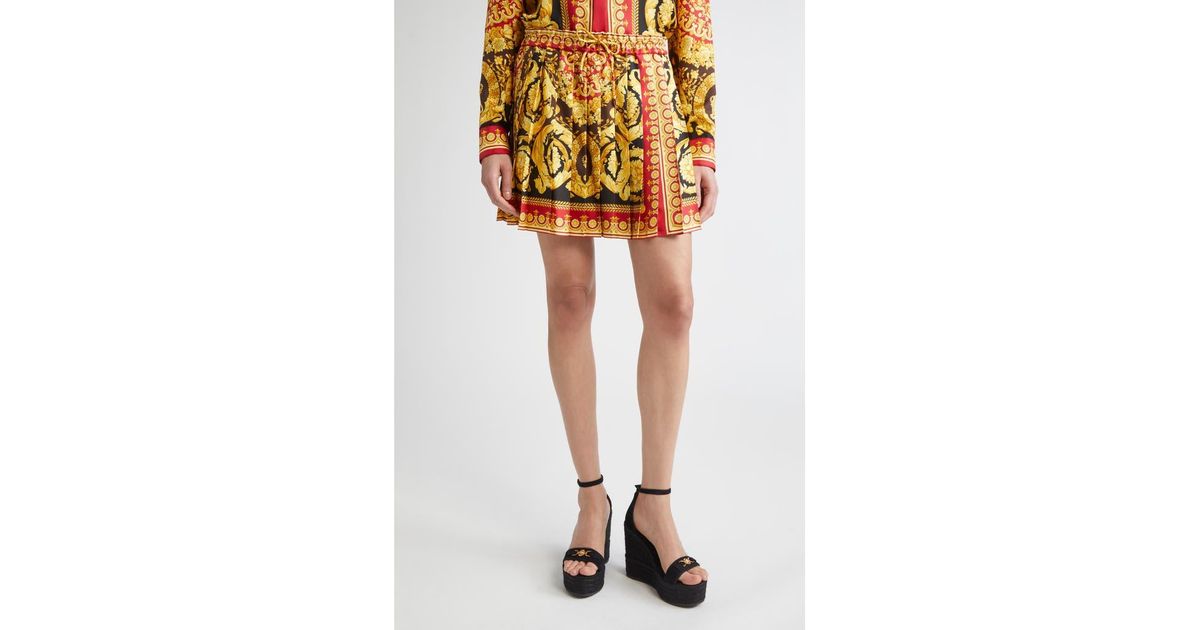 Versace Barocco 92 Pleated Silk Twill Skirt in Yellow | Lyst